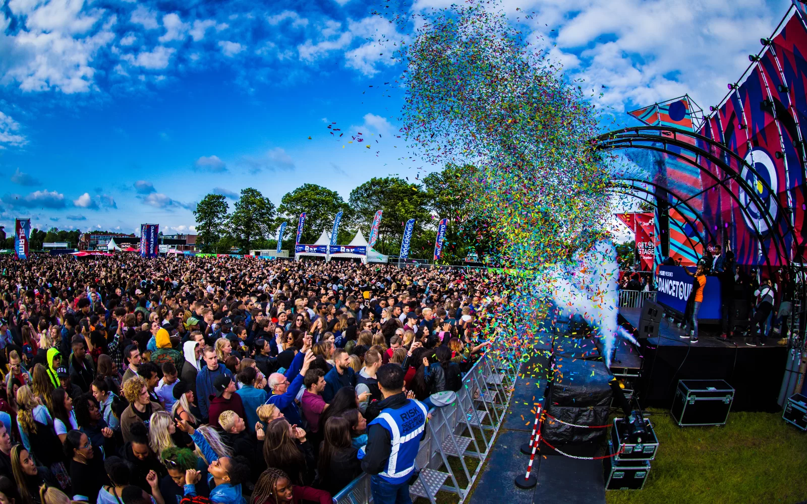 Dancetour Lelystad volle bak!